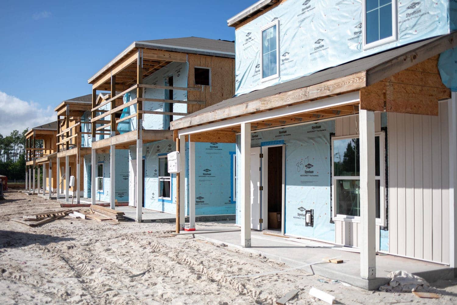 Like a Good Neighbor, State Farm Gives Back - Habitat Collier